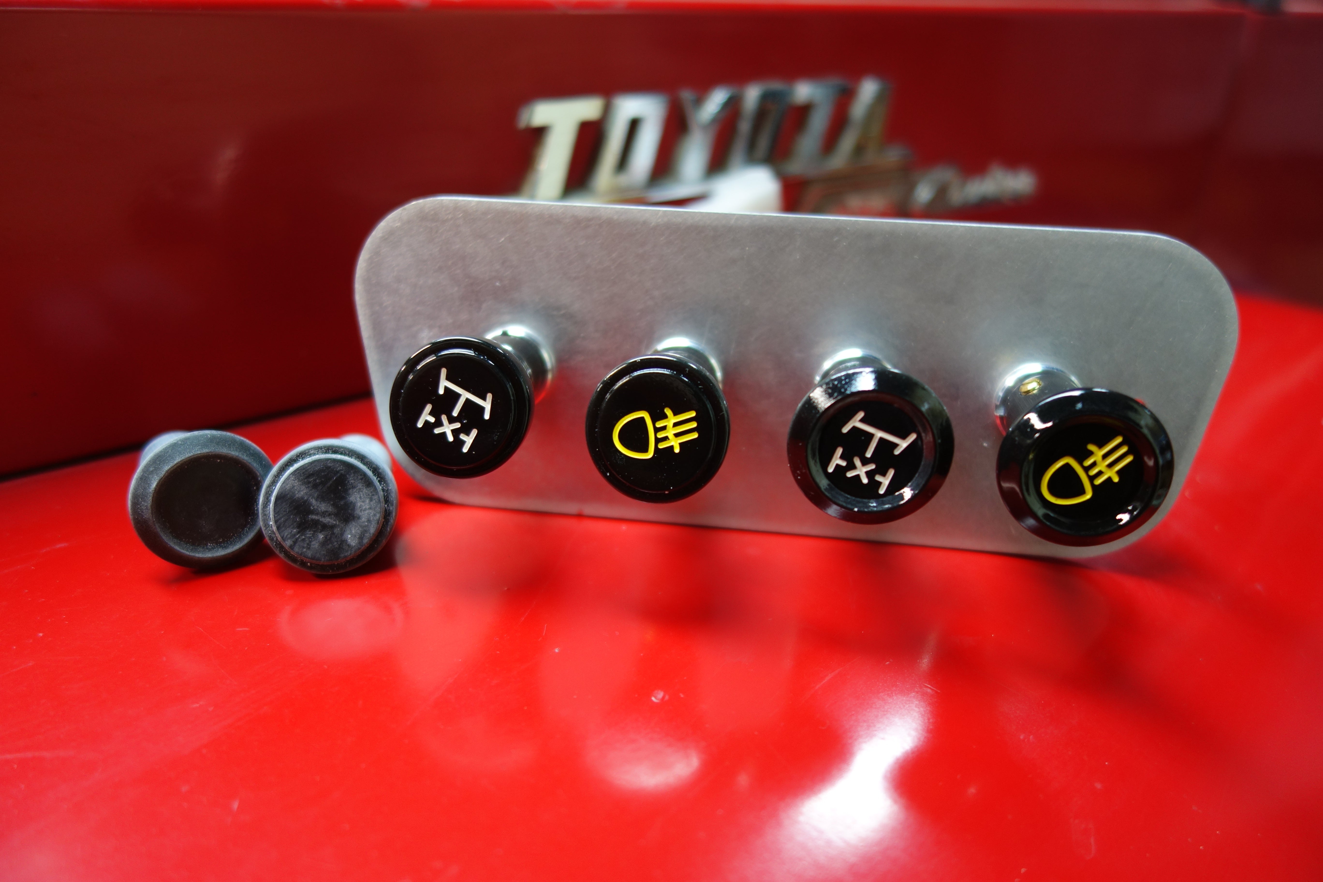 Custom dash knobs for Land Cruiser 4x series – Cruiser Cult