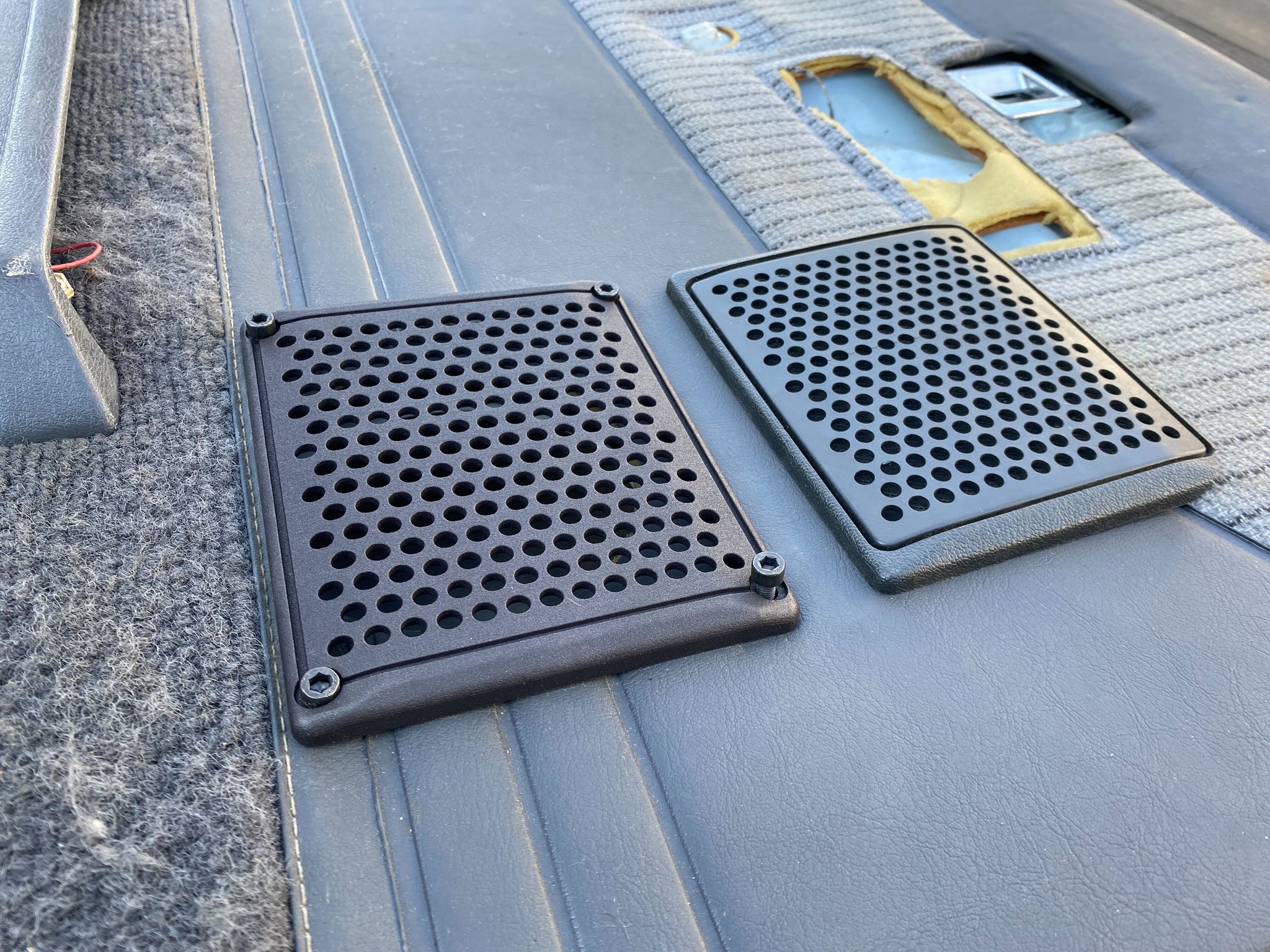 Reproduction 60 series Land Cruiser speaker grills / covers – Cruiser Cult